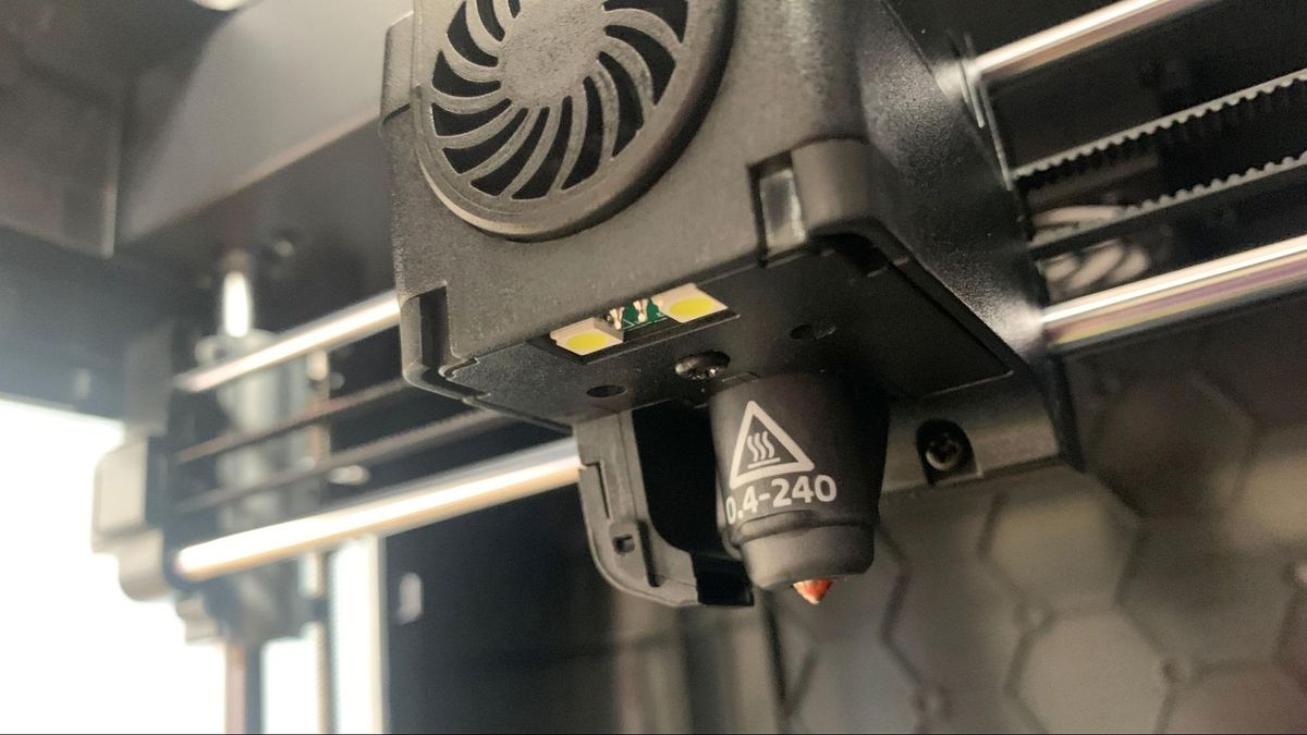 Voxel Pro Review: Bed Slinger in a Box | Tom's Hardware