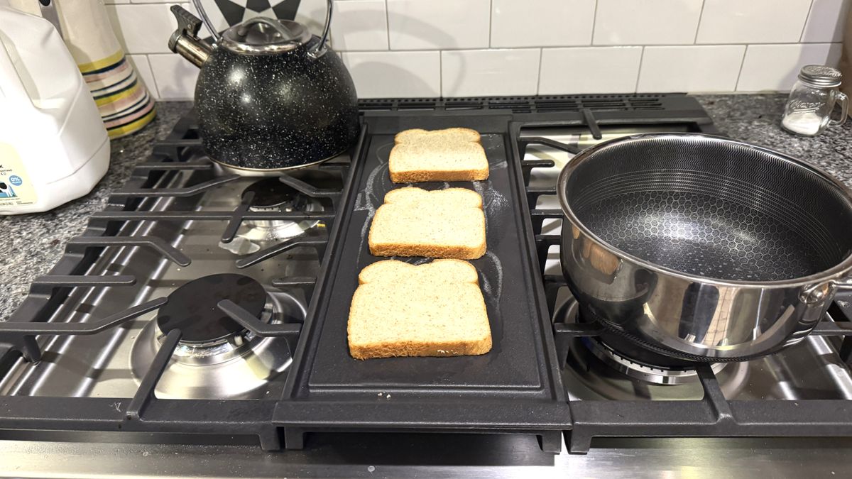 LG LSGL6337F 6.3 Cu. Ft. Smart Slide-In Gas True Convection Range ...