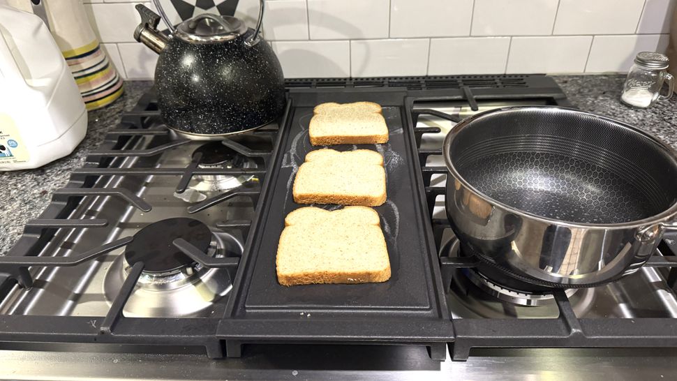 LG LSGL6337F 6.3 Cu. Ft. Smart Slide-In Gas True Convection Range ...