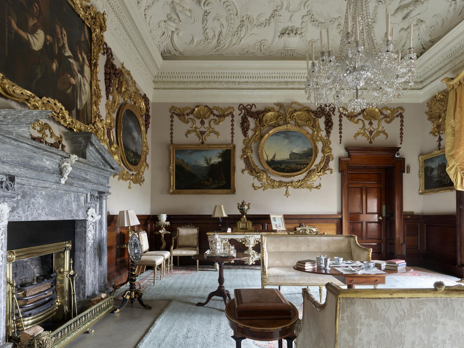 'A glimpse of the sublime': Inside the drawing room of the 'grandest ...