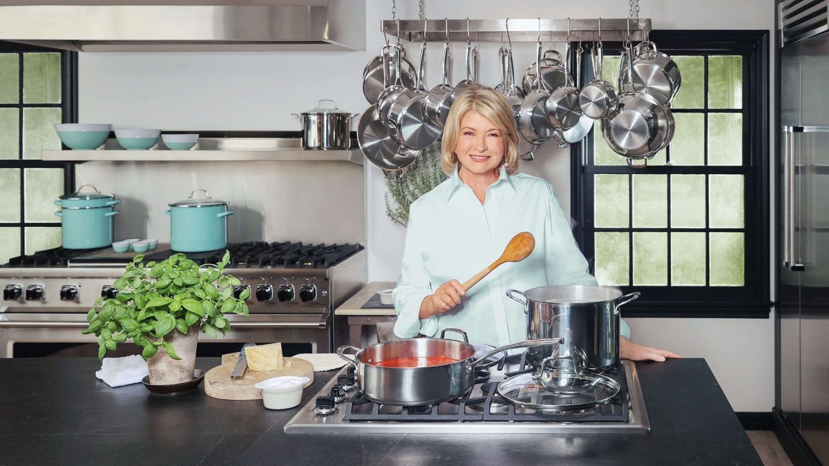 Martha Stewart's kitchen decor adds an air of sophistication | Homes ...
