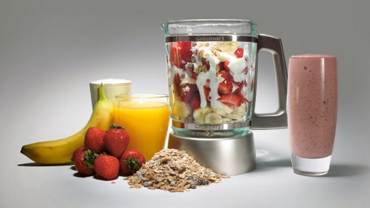 Yogurt, Fruit and Muesli Breakfast Smoothie | Coach