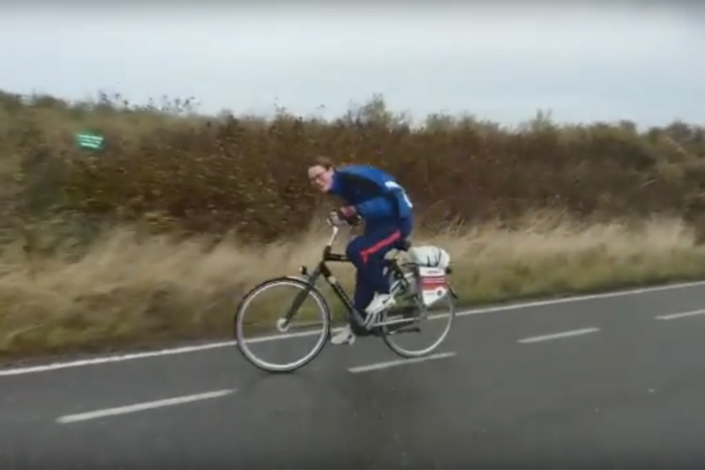 Watch: Riders battle 100kph winds in Dutch Headwind Championships ...