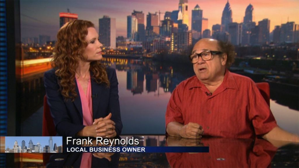 32 Crazy Moments With Danny DeVito's Frank Reynolds On It's Always ...