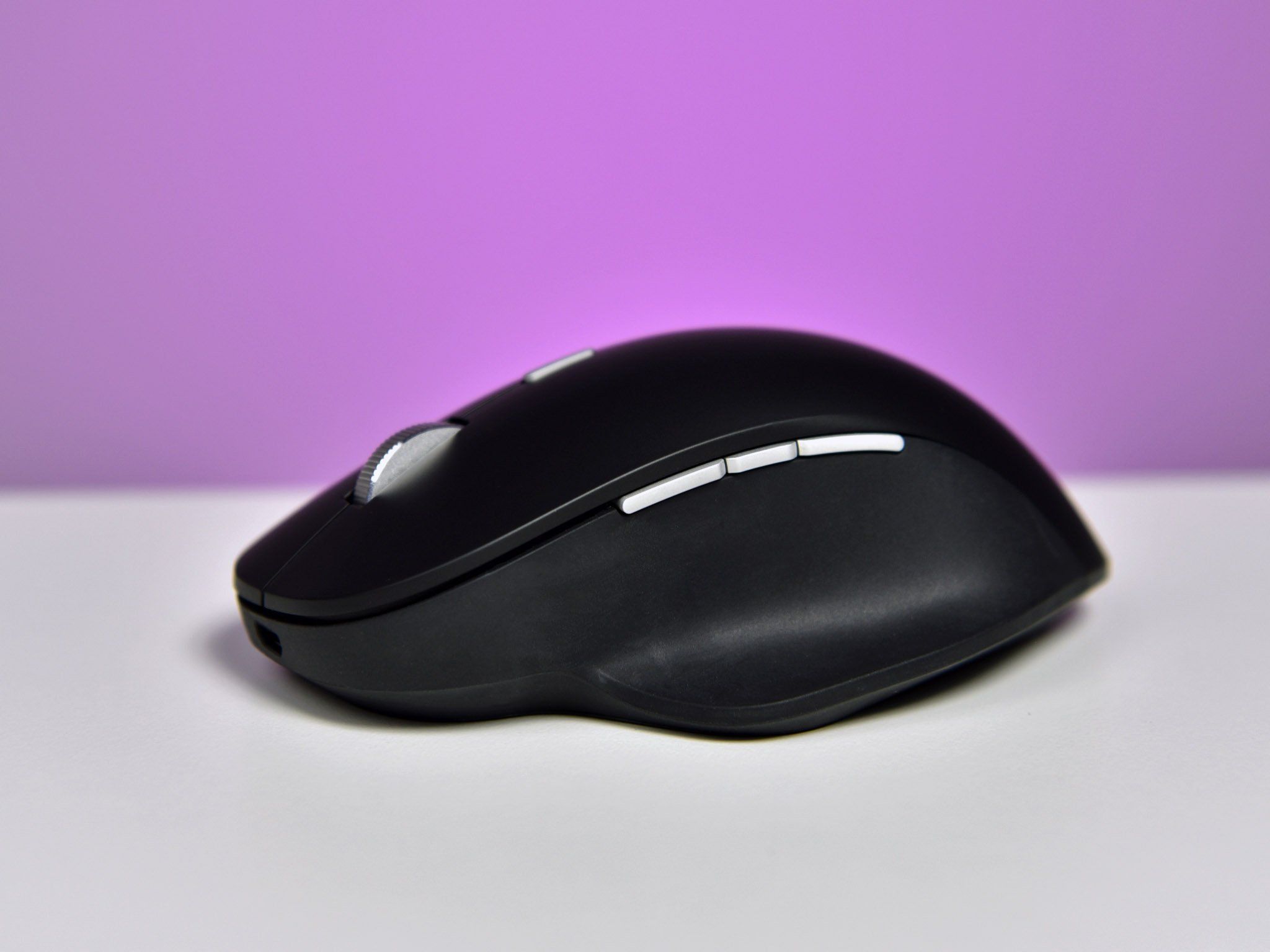 A quick look at the new Microsoft Precision Mouse in black | Windows ...