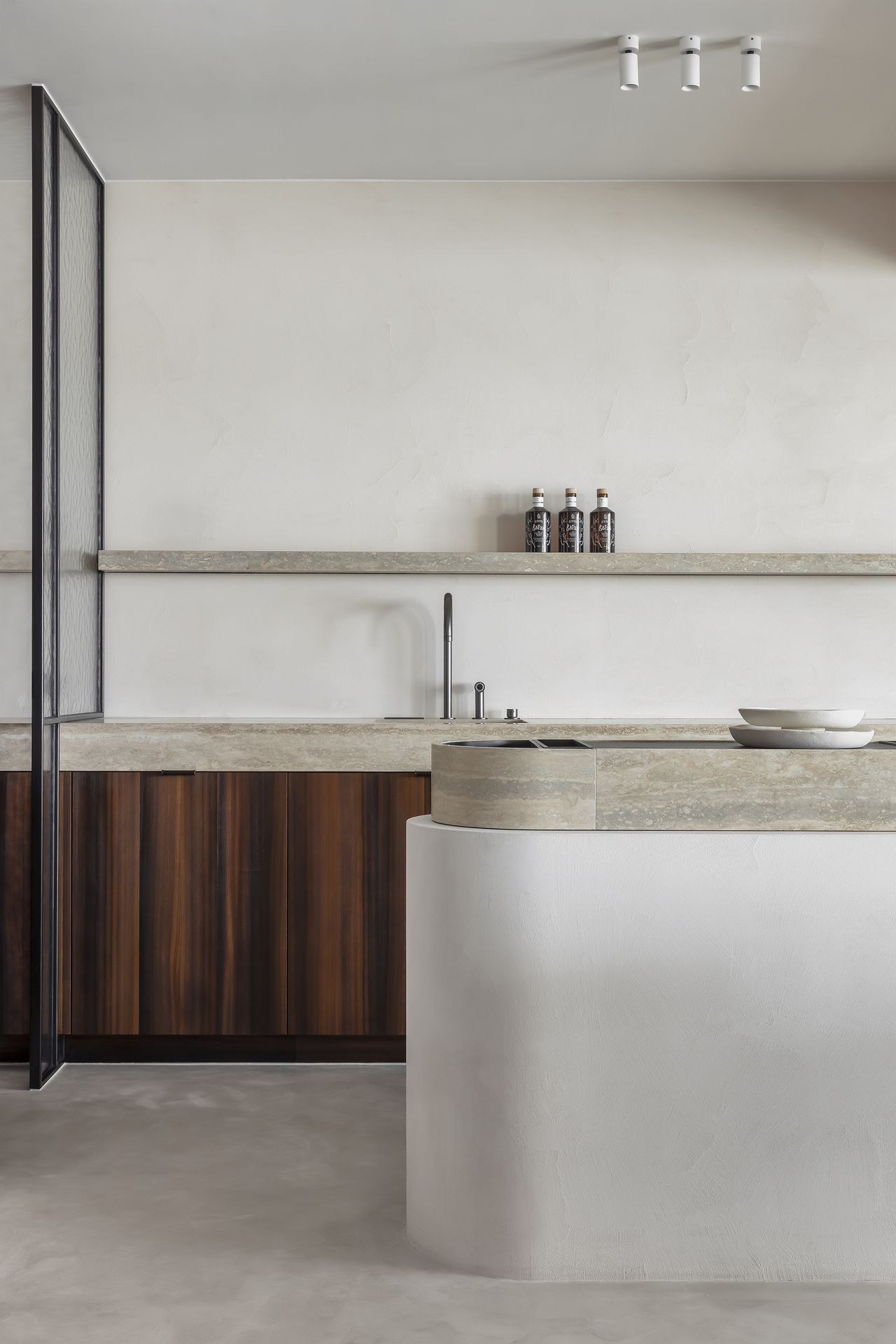 12 Minimalist Kitchens That Perfect Pared-Back Style | Livingetc