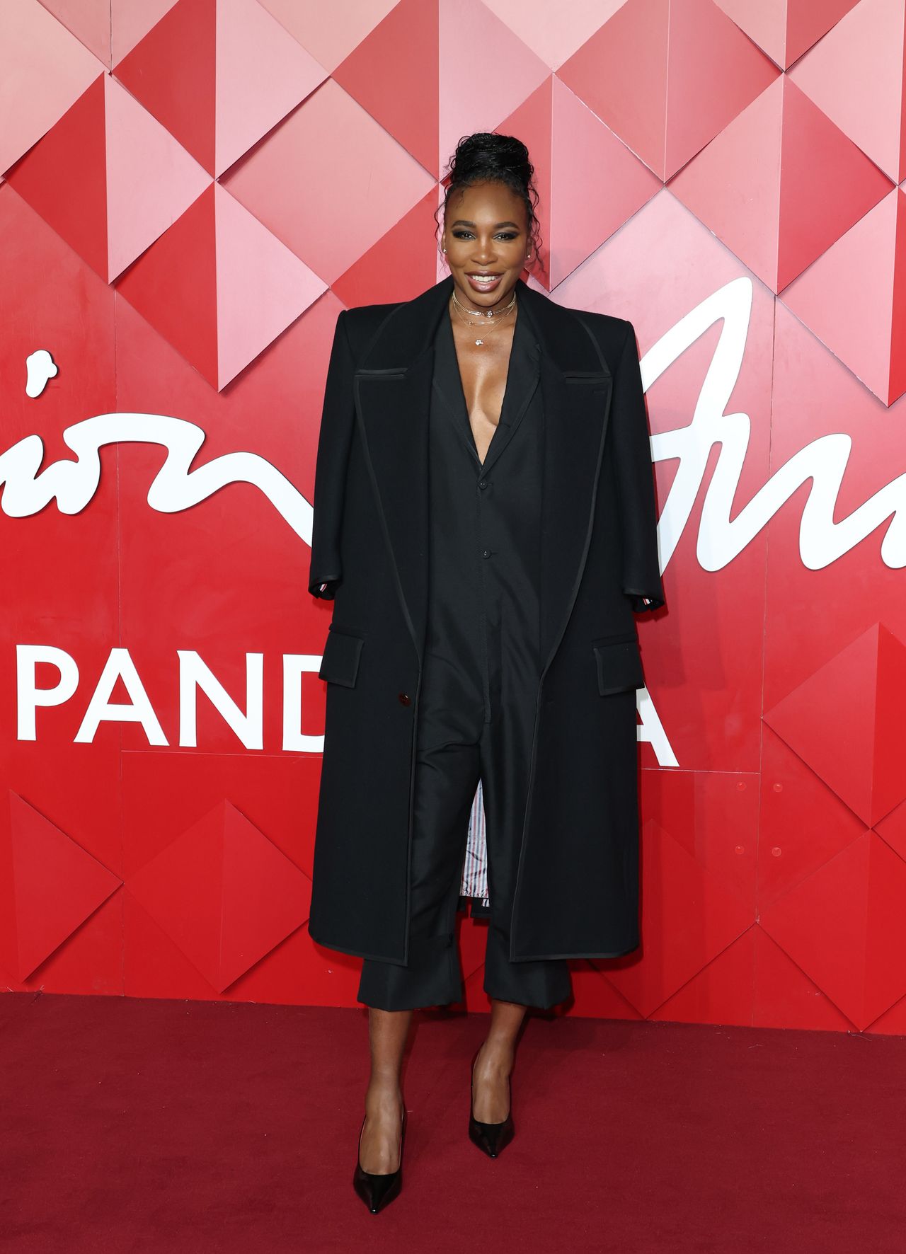 The Best Celeb Looks From the Fashion Awards 2024 Red Carpet | Who What ...
