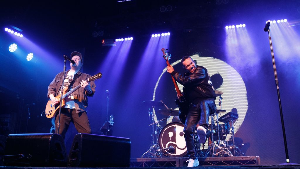 Fall Out Boy's intimate, chaotic London show proves why they're still ...