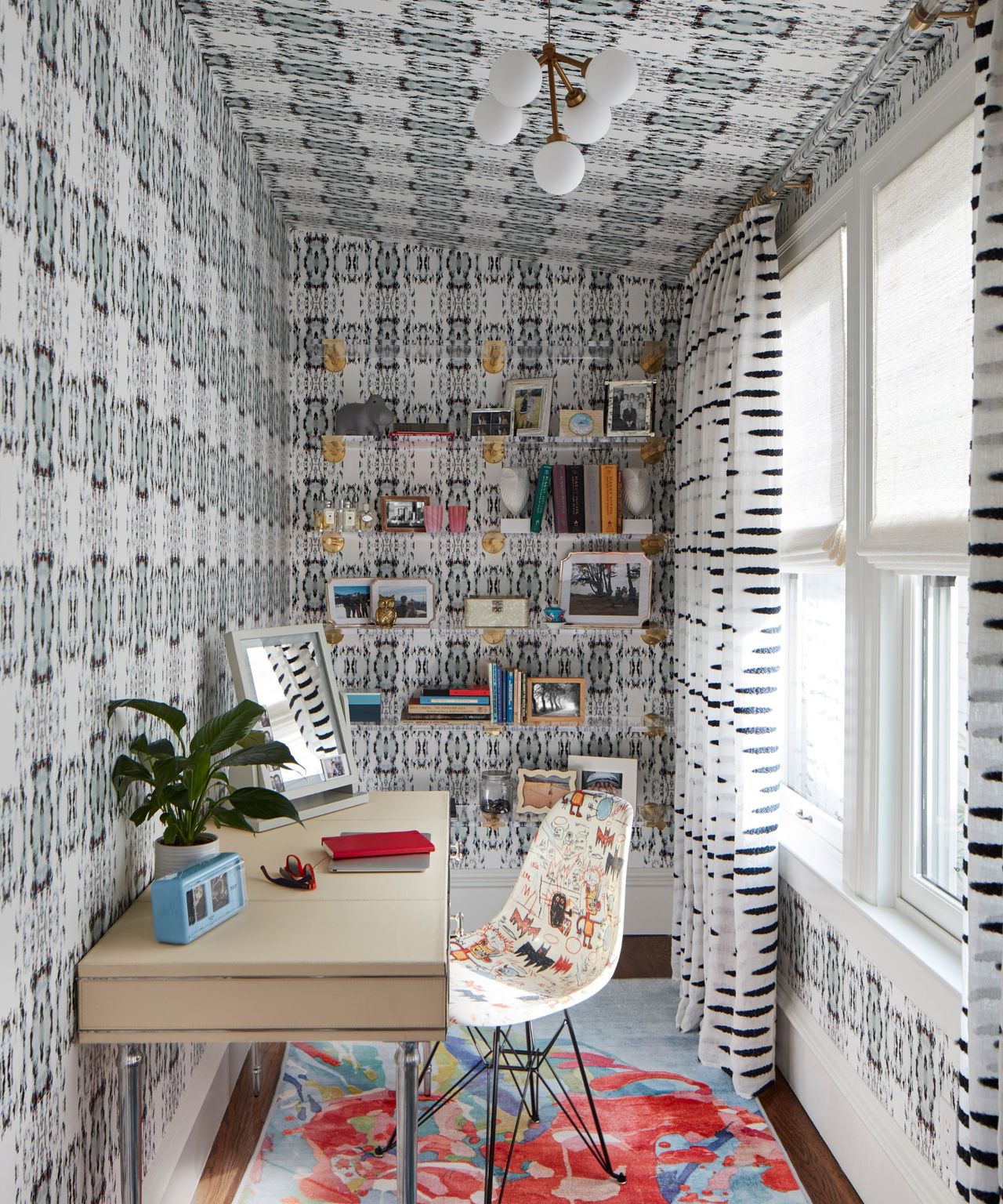 Pattern drenching is the new color drenching | Homes and Gardens