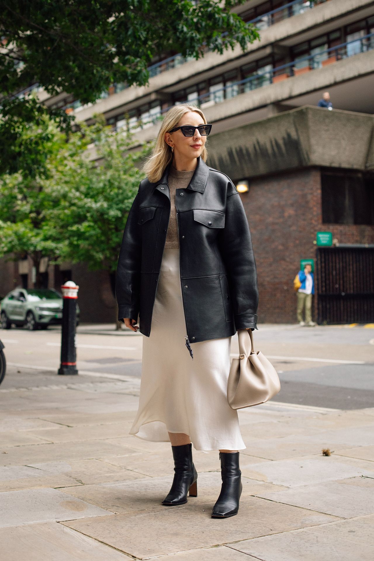 London Capsule Wardrobe: 14 Items Brit Girls Always Wear In Winter ...