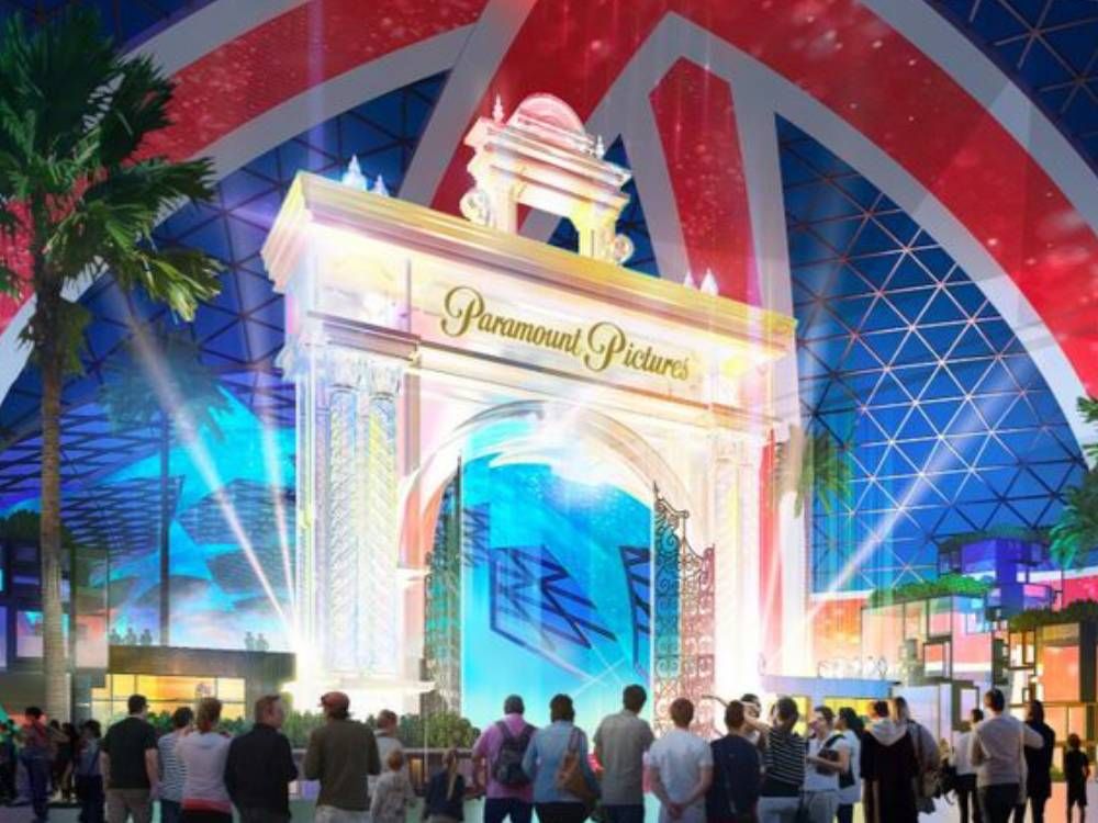 The Disneyland UK sneak peek pics are finally here and it looks ...