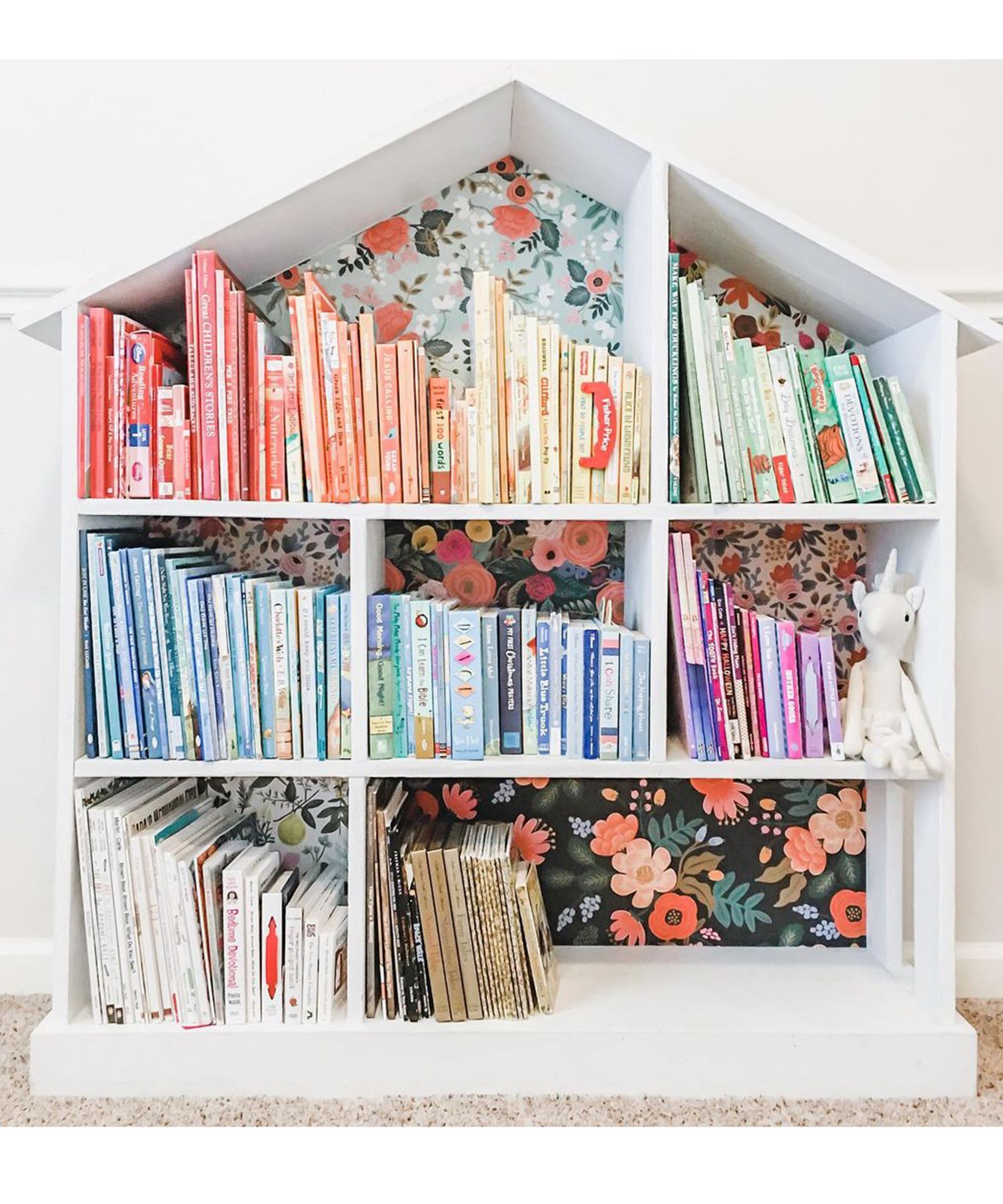 DIY bookshelves – 11 fun ways to store books and magazines | Real Homes