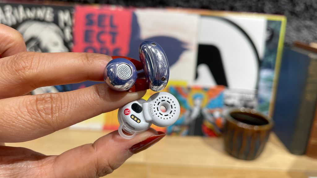 What are open earbuds? How do the headphones work and are they worth it ...