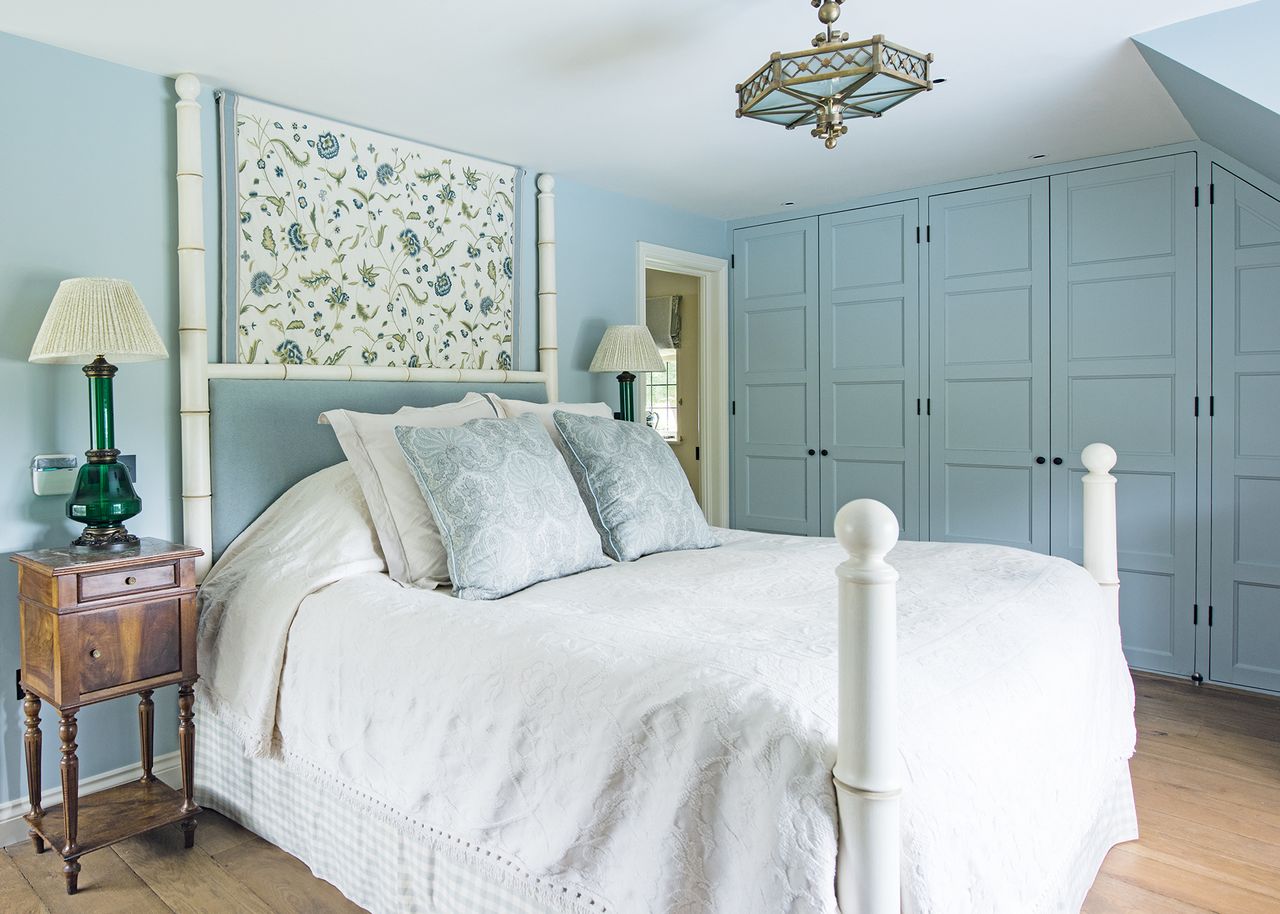 Cottage bedroom ideas: classic takes on rustic bedrooms | Homes and Gardens