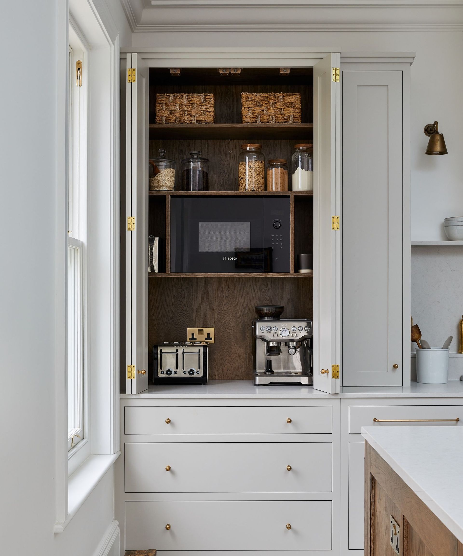 7 appliance garage ideas to make kitchen storage stylish | Homes and ...