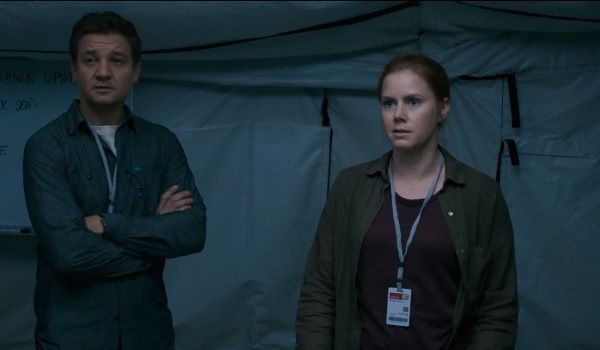 Arrival Trailer: Watch What Happens When Amy Adams Makes First Contact ...