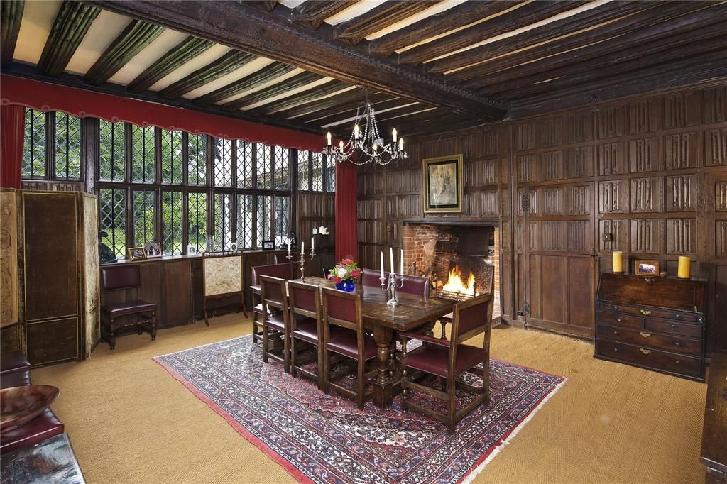 One of the most outstanding Tudor houses in England has come to the ...