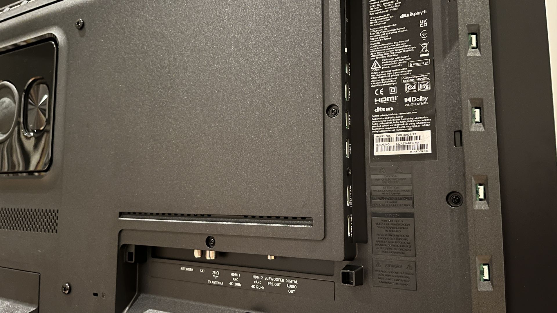 Philips OLED 907 review: TV superstar | T3