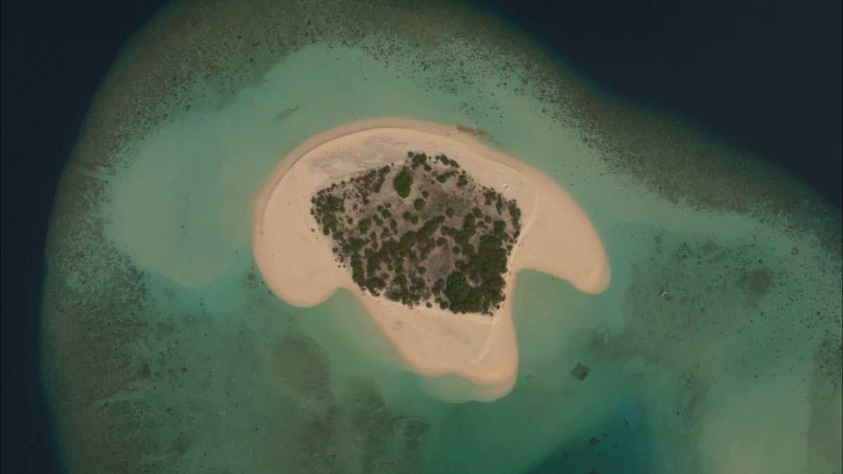 On 'One Strange Rock,' How Terraforming Makes Our Planet Even Stranger ...