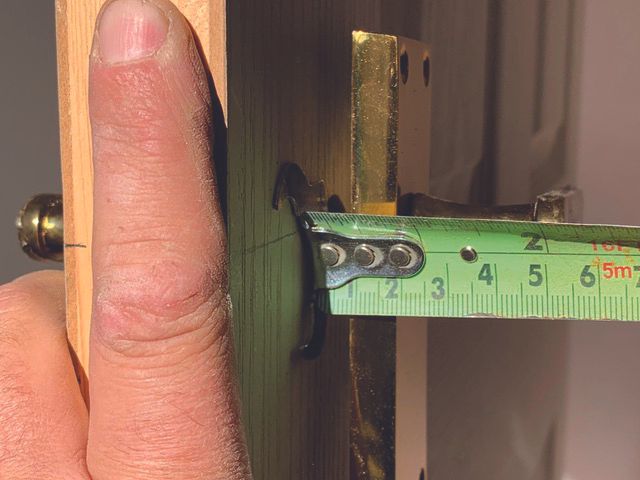 How to Hang a Door: A DIYer's Guide | Homebuilding