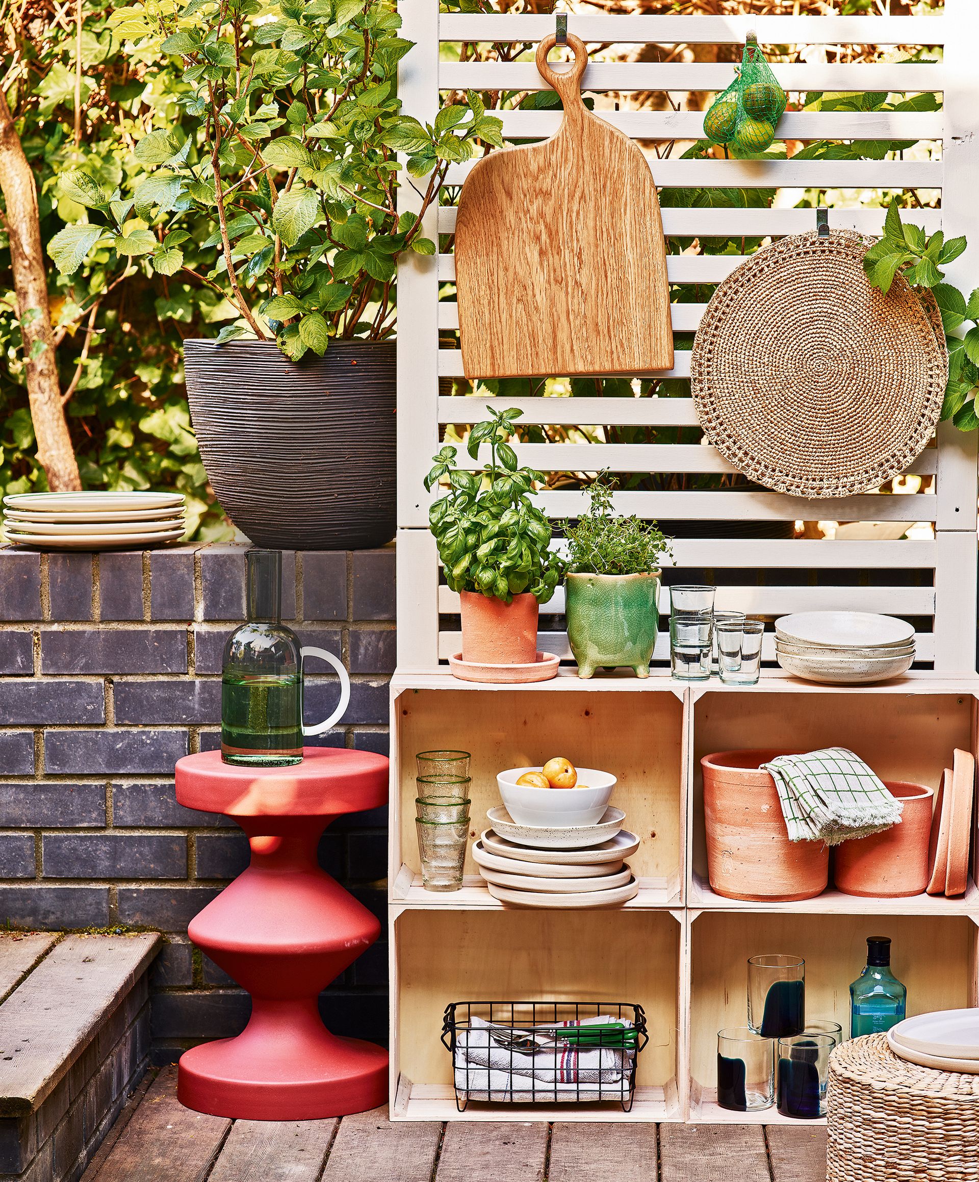 10 Wooden Slat Ideas – The Garden Trend You Can't Ignore | Gardening ...