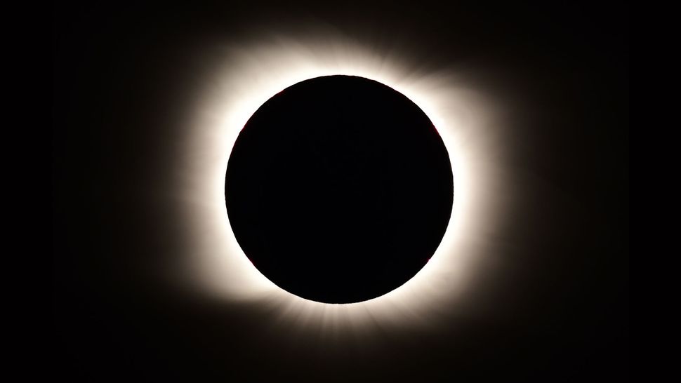 Only total solar eclipse of 2020 thrills spectators in South America ...