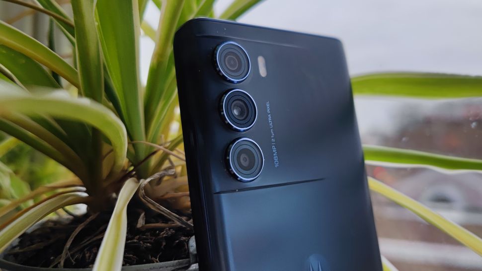 Moto G200 review | TechRadar