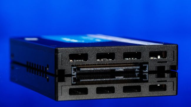 Micron 9300 Series Enterprise NVMe SSD Review: Finding Balance in ...