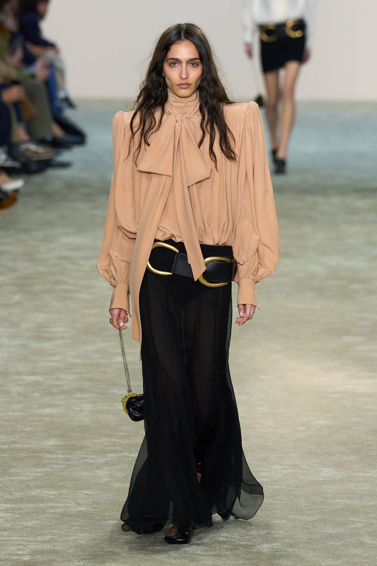 Chloé Fall/Winter 2025 Runway Review | Who What Wear