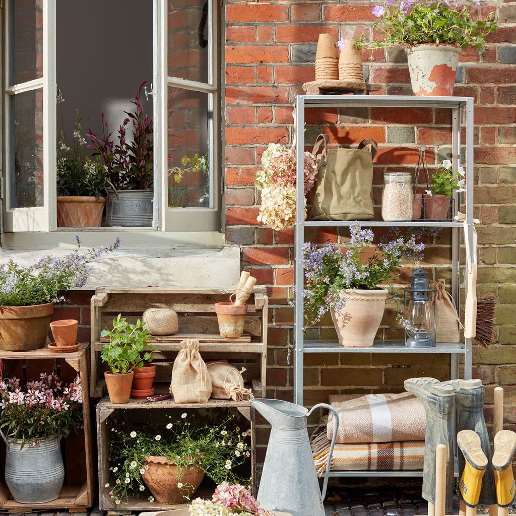 How to arrange pots in the garden - 5 things to consider | Ideal Home