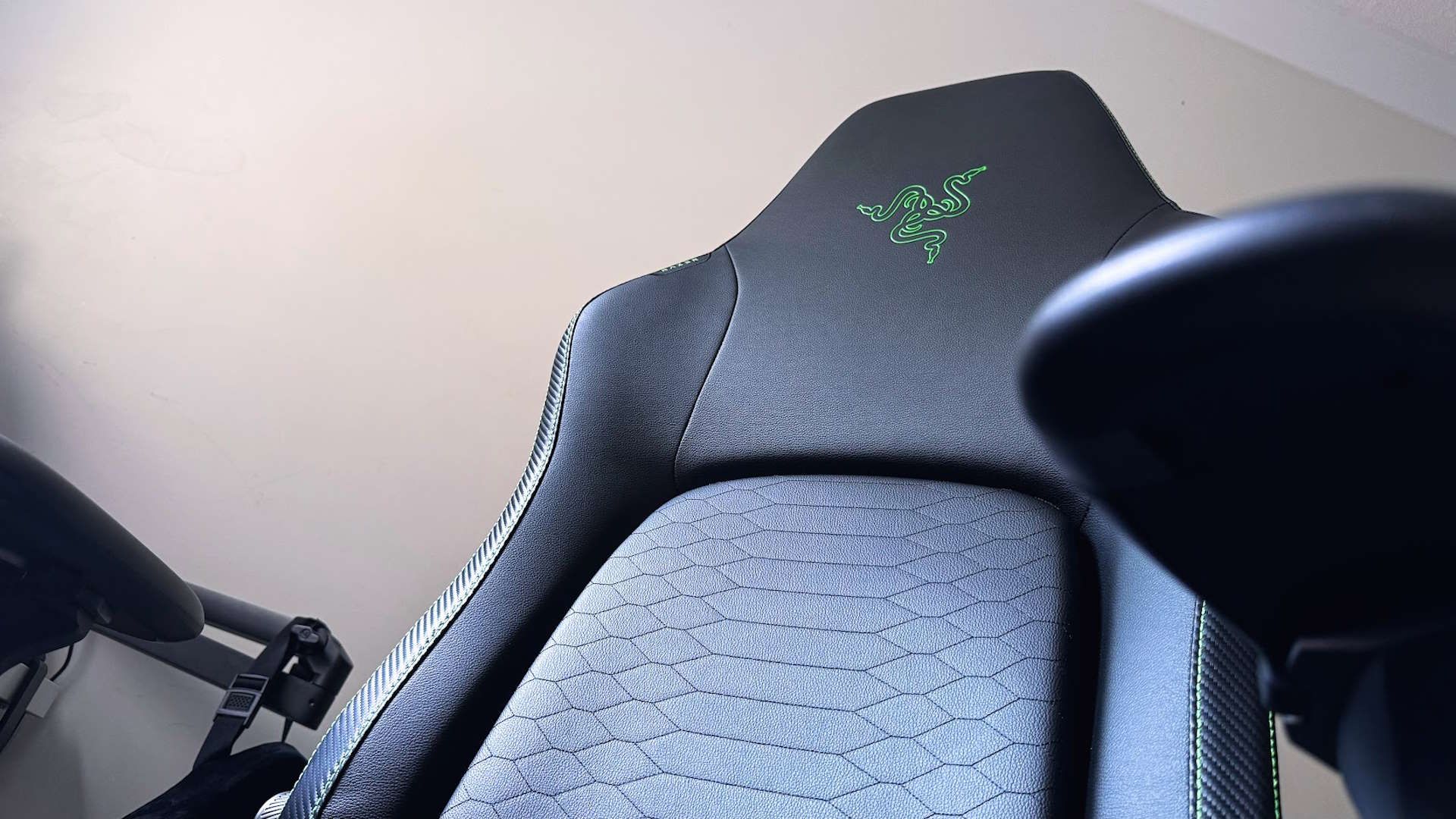 Razer Iskur V2 gaming chair review | PC Gamer
