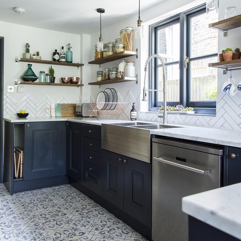 18 navy kitchen ideas to show how to use this stylish shade | Ideal Home