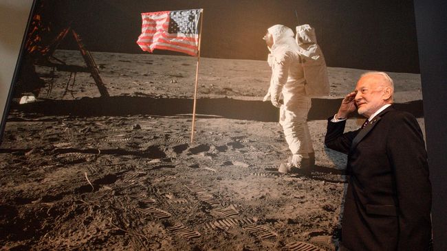 Buzz Aldrin: The second man on the moon | Space