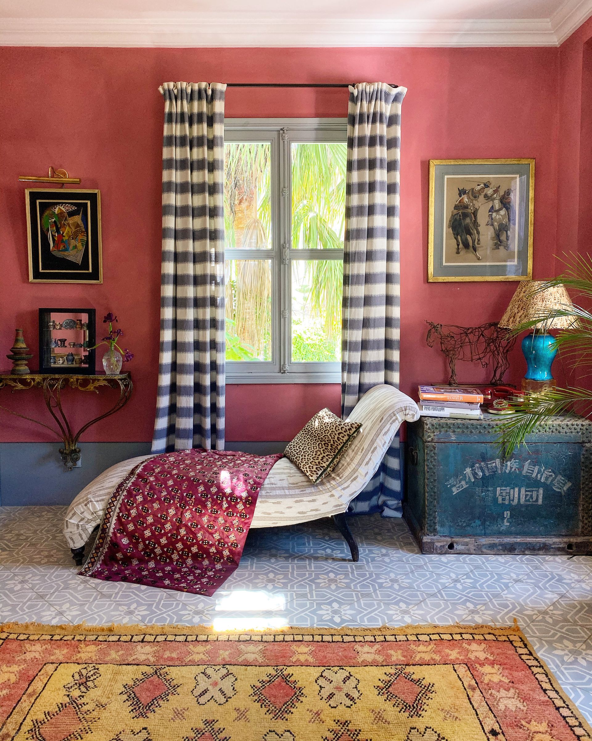 9 daybeds in living rooms that showcase this furniture idea | Livingetc