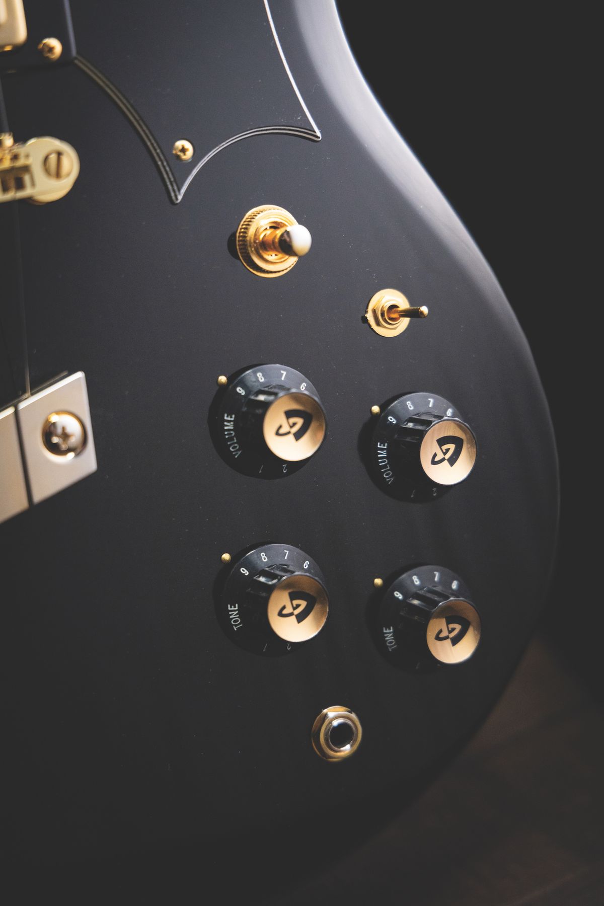 The iconic Batwing-shaped axe made famous by Soundgarden: the new Guild ...