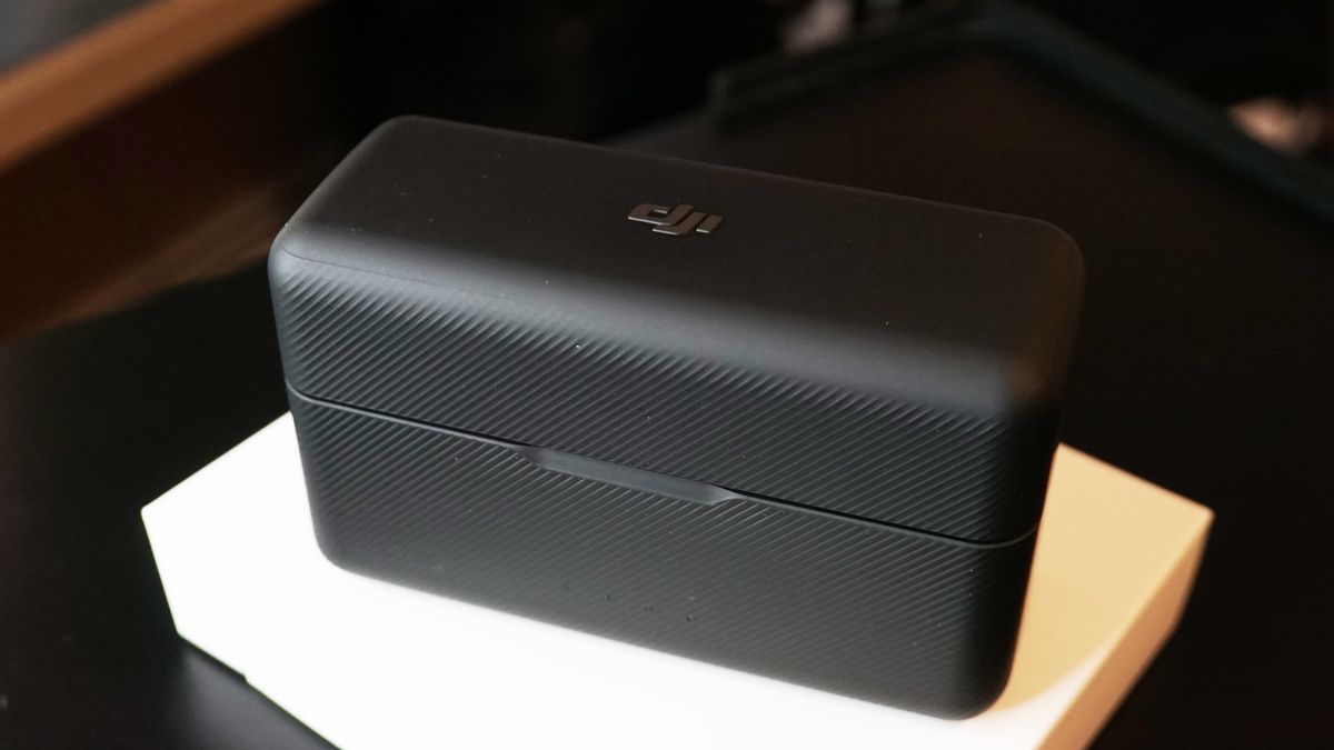 DJI Mic is an excellent, dual-channel wireless microphone system anyone ...