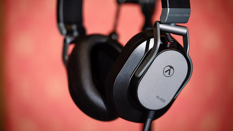 Wired vs wireless headphones: which are best for you? | What Hi-Fi?