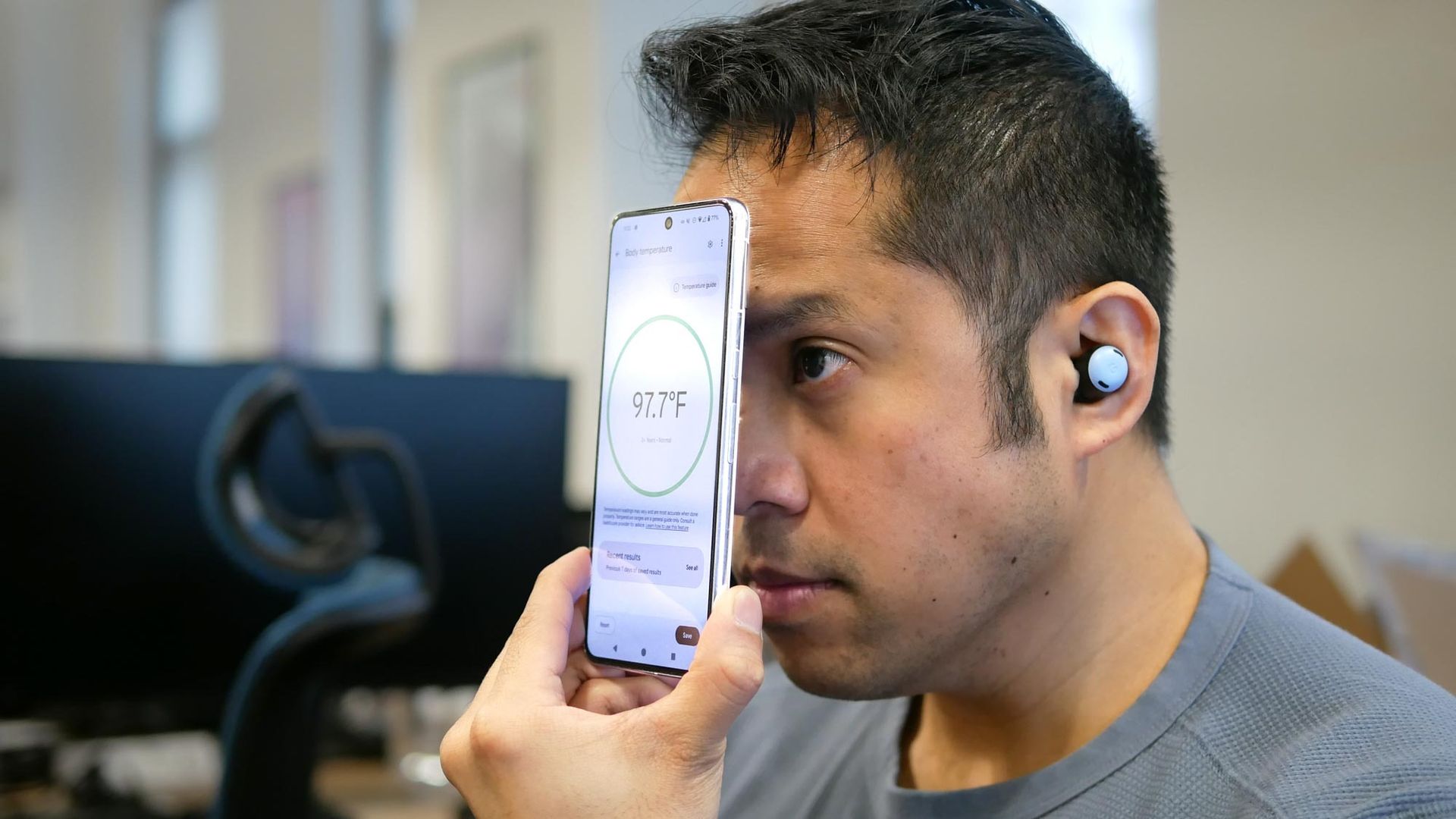 How to use Pixel 8 Pro temperature sensor to measure body temperature ...