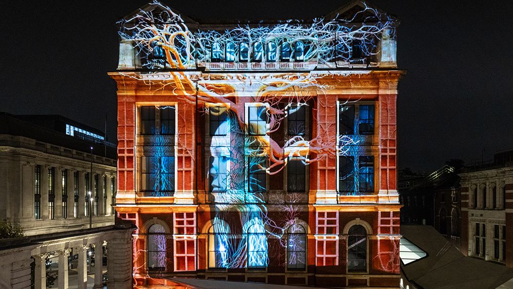 The V&A's stunning AI art projection is all about human artists ...