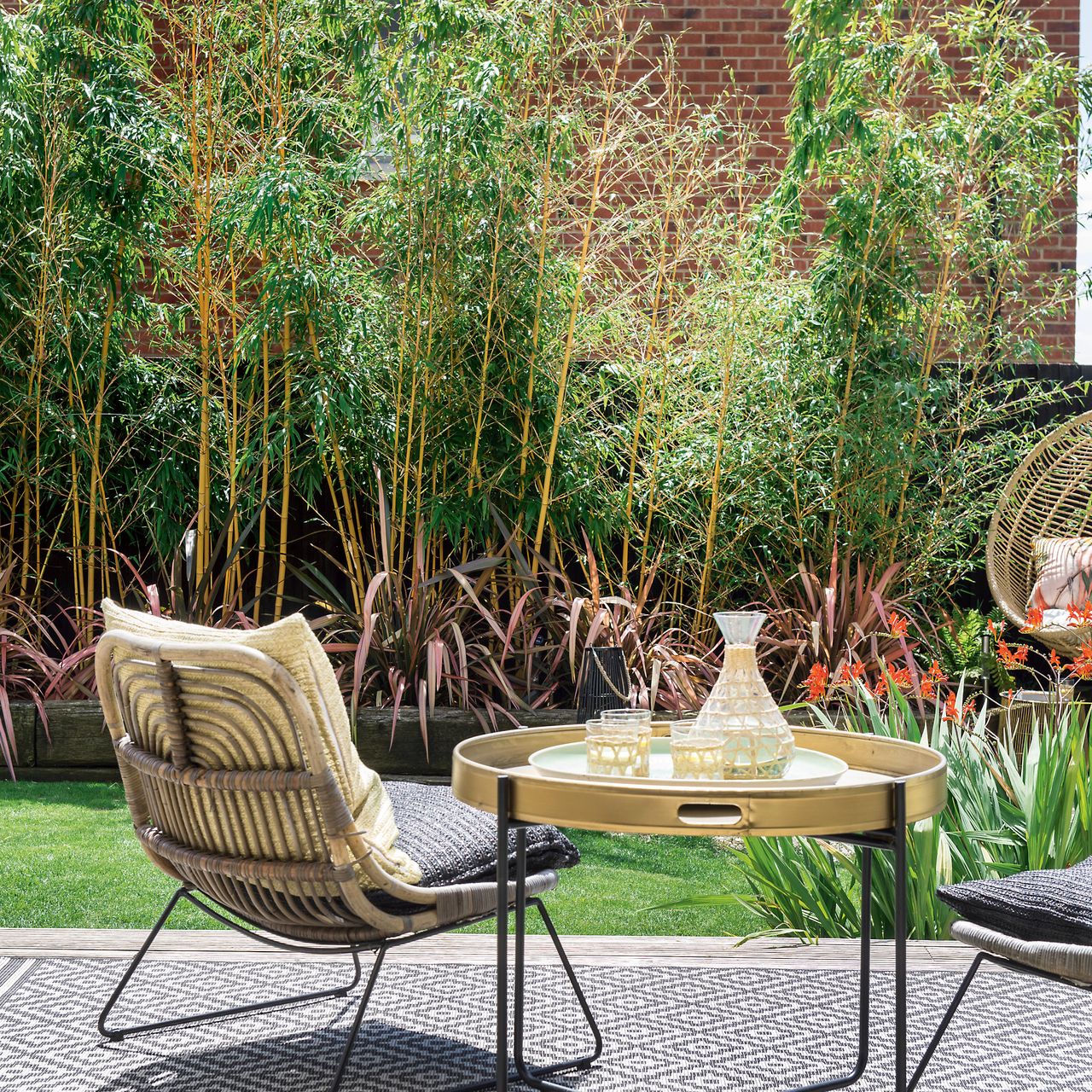18 garden border ideas to beautifully frame your space | Ideal Home