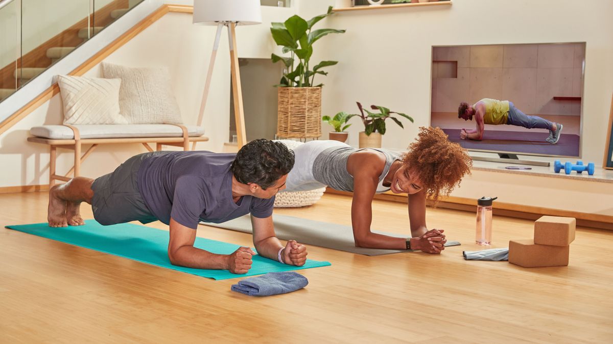 Amazon's super cheap Halo View fitness tracker is now available to buy ...