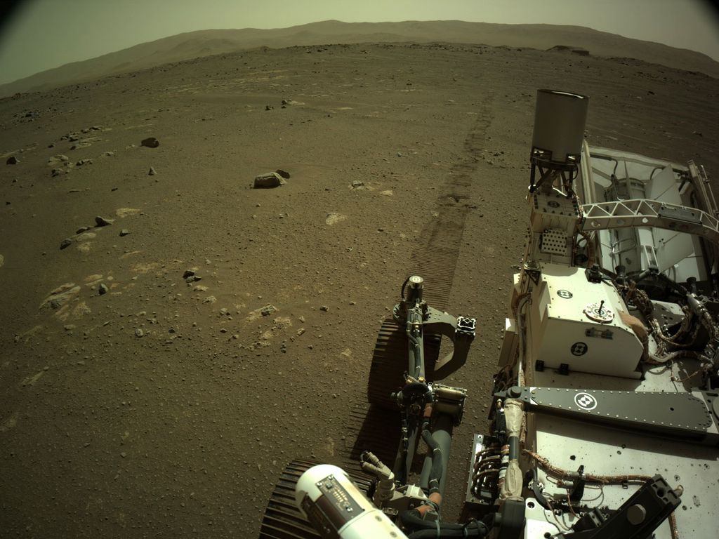 Perseverance rover records sounds of a drive in another Mars first ...
