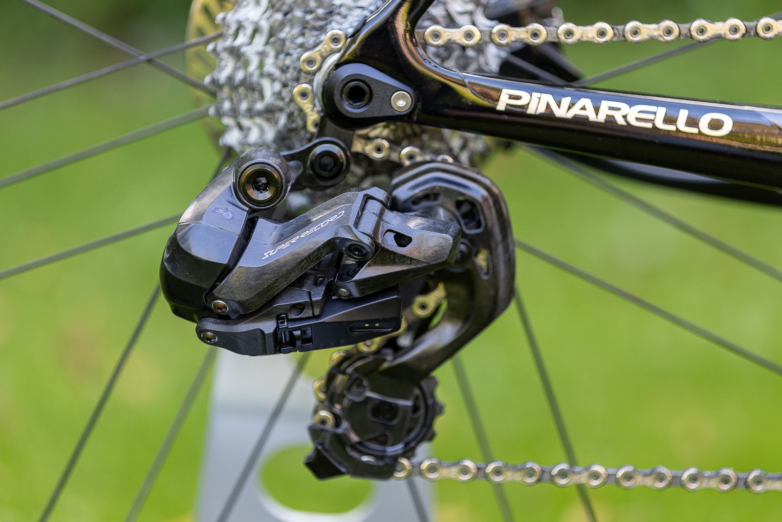 Campagnolo Super Record WRL goes wireless and ditches thumb shifters, but at what cost ...