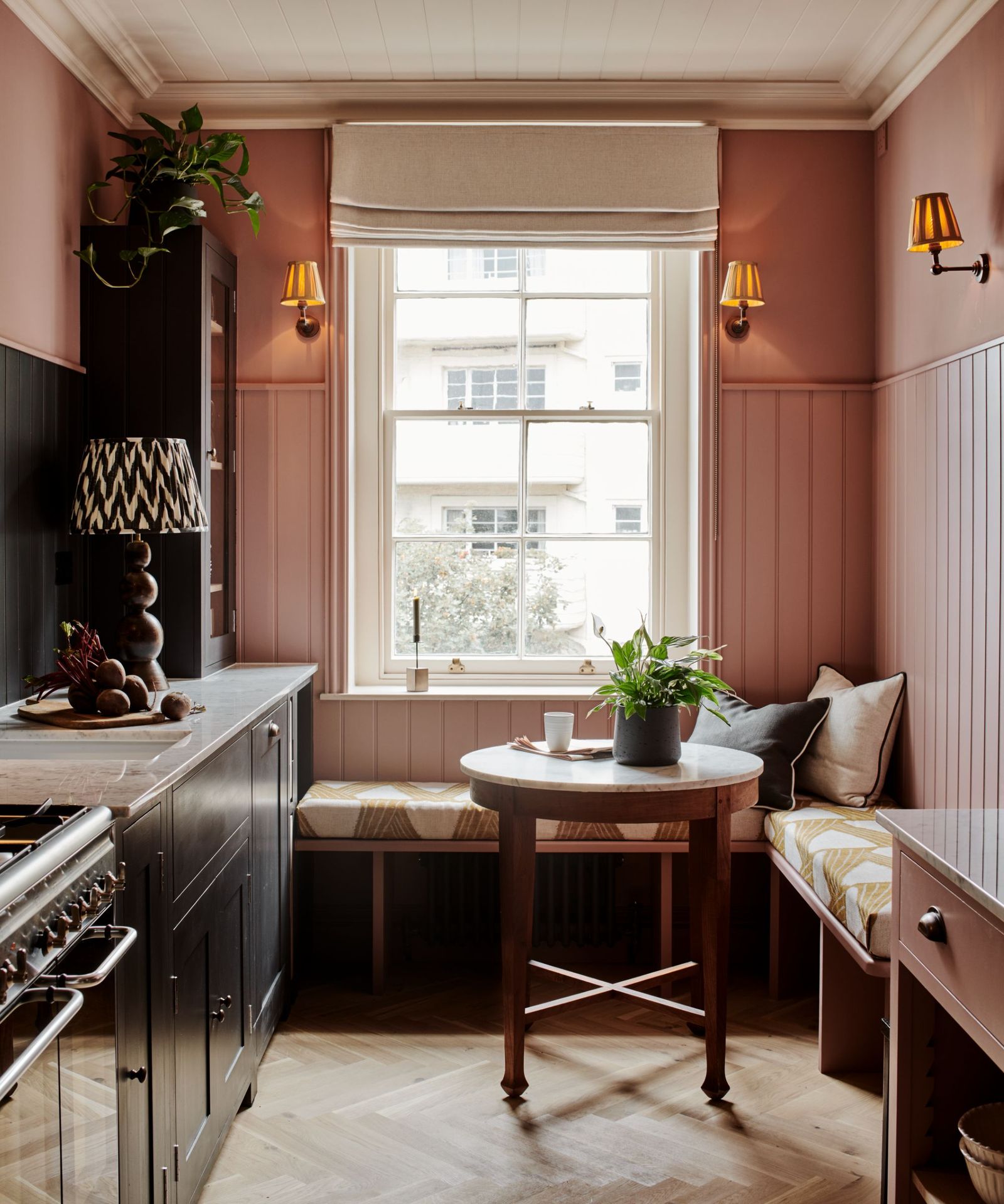 How to layer lighting – expert tips for every room | Homes and Gardens