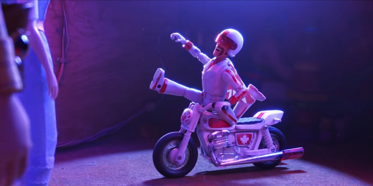 What Keanu Reeves Likes About Playing Toy Story 4's Duke Caboom ...
