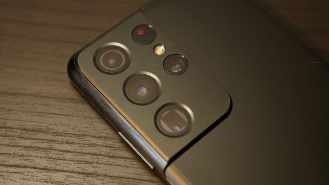 Smartphone camera test: Why you need a telephoto zoom lens | Laptop Mag