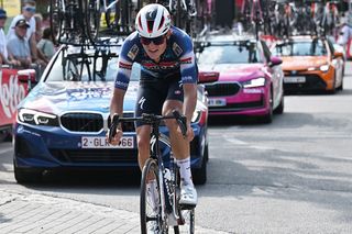Circuit Franco-Belge: Jonas Abrahamsen charges from breakaway on uphill ...
