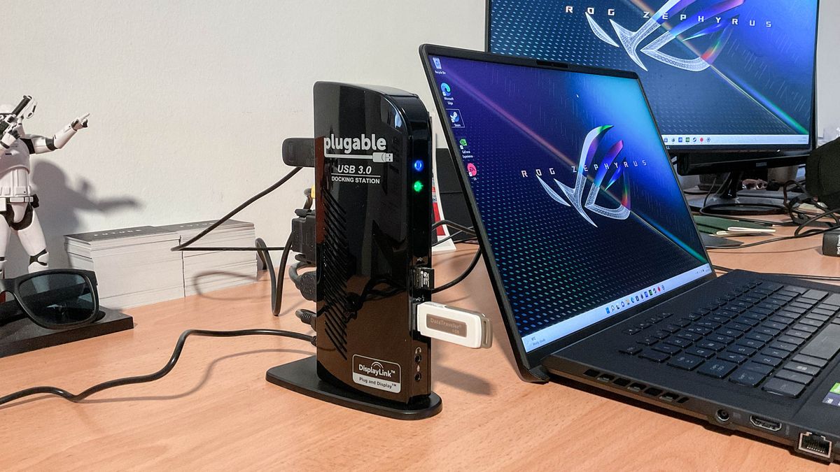 Plugable Dual Monitor Docking Station (2022) review | Laptop Mag