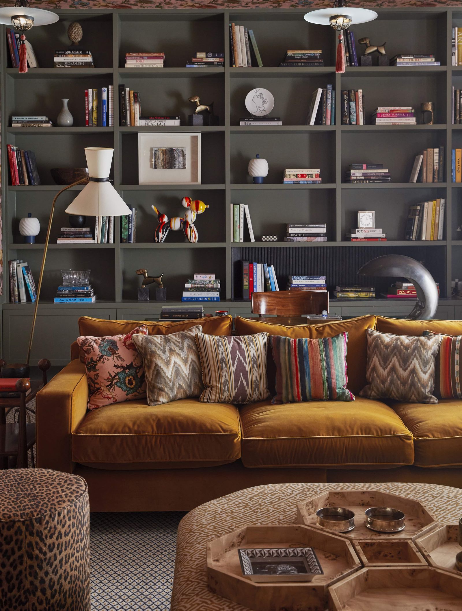 Colors that go with grey – 9 best pairings | Livingetc