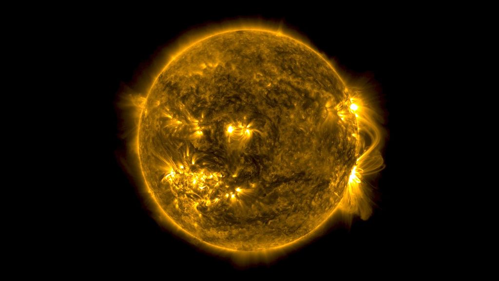 Tiny Explosions May Power the Sun's Blazing Corona | Space